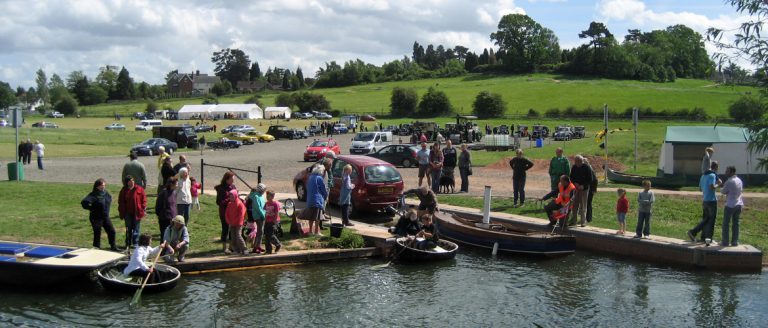 Enjoy the Canal - Herefordshire and Gloucestershire Canal Trust